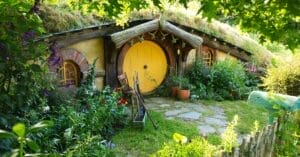 Build a Hobbit House: Simple Steps to Cozy Living