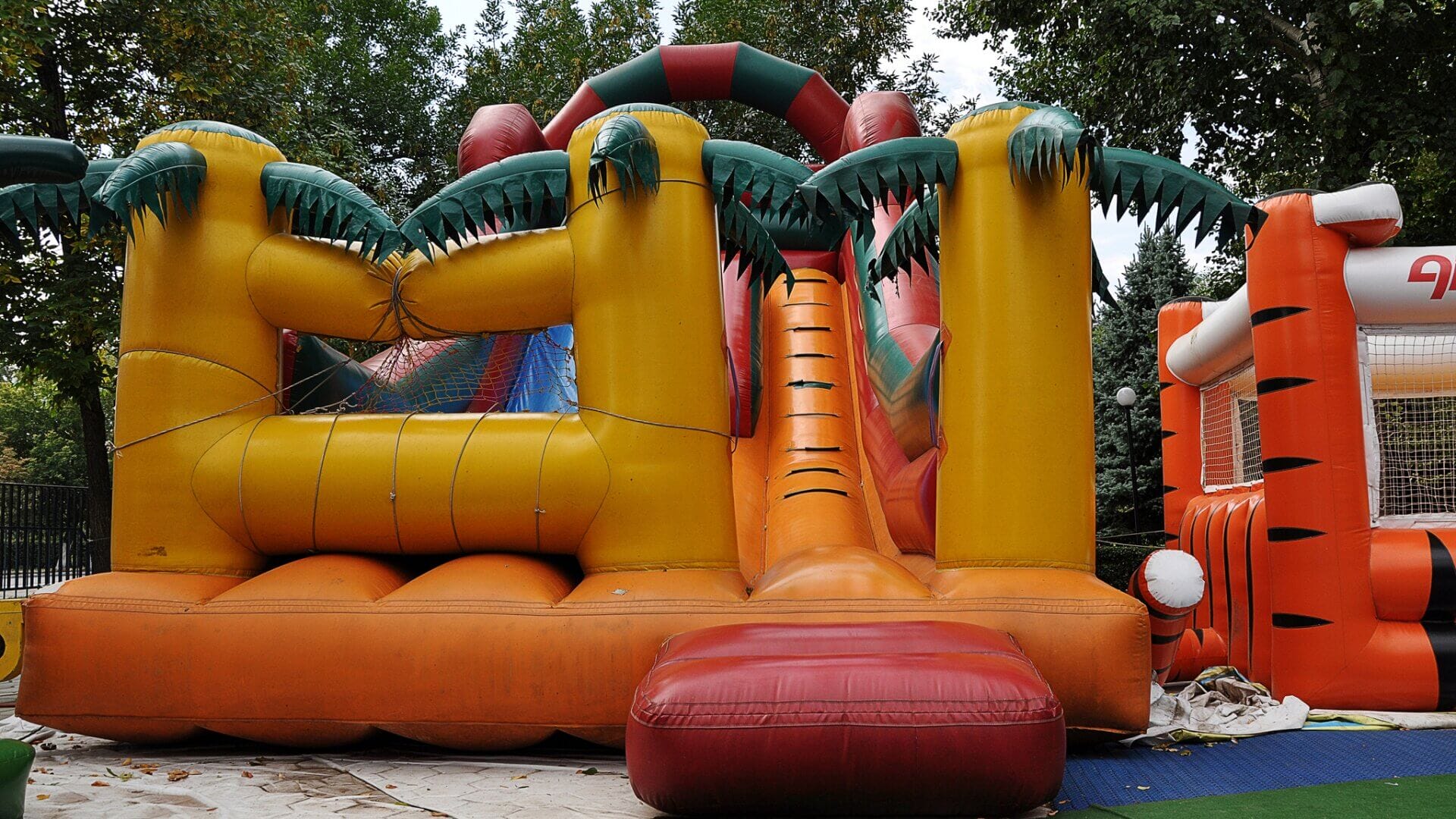 Inflatable Tiny Houses: Save Money, Live Comfy