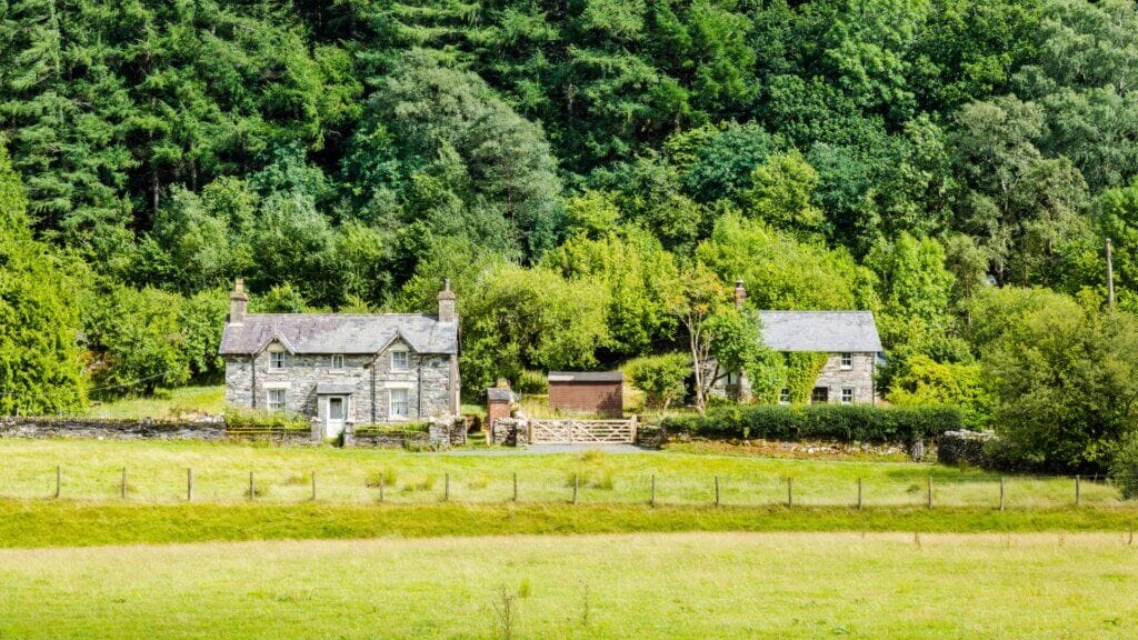 Charming Tiny Stone Cottages You’ll Adore
